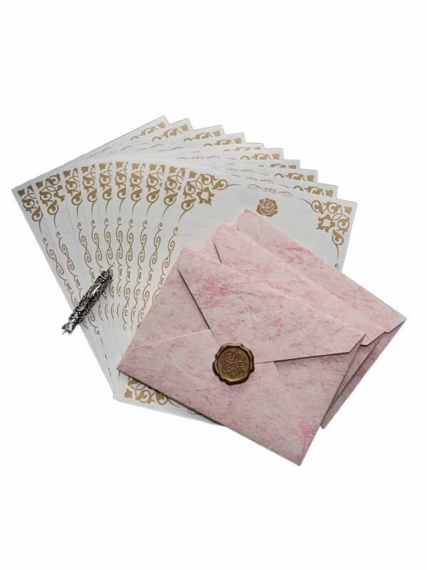 Позолоченный конверт с письмом