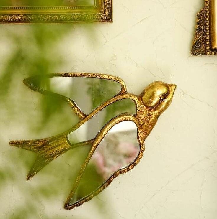 Зеркало-птица в золоте (настенный декор, небольшой размер, винтажный стиль)