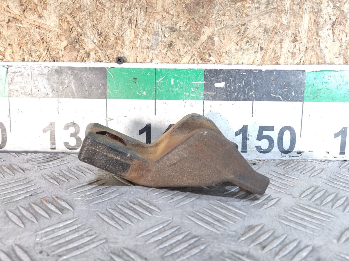 Кронштейн двигателя MITSUBISHI Lancer 9