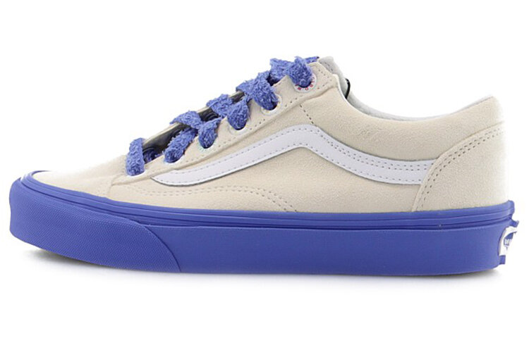 Кроссовки