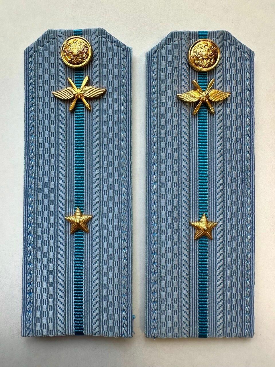 Погоны ВКС ВВС с фурнитурой голубые Младший Лейтенант картонные