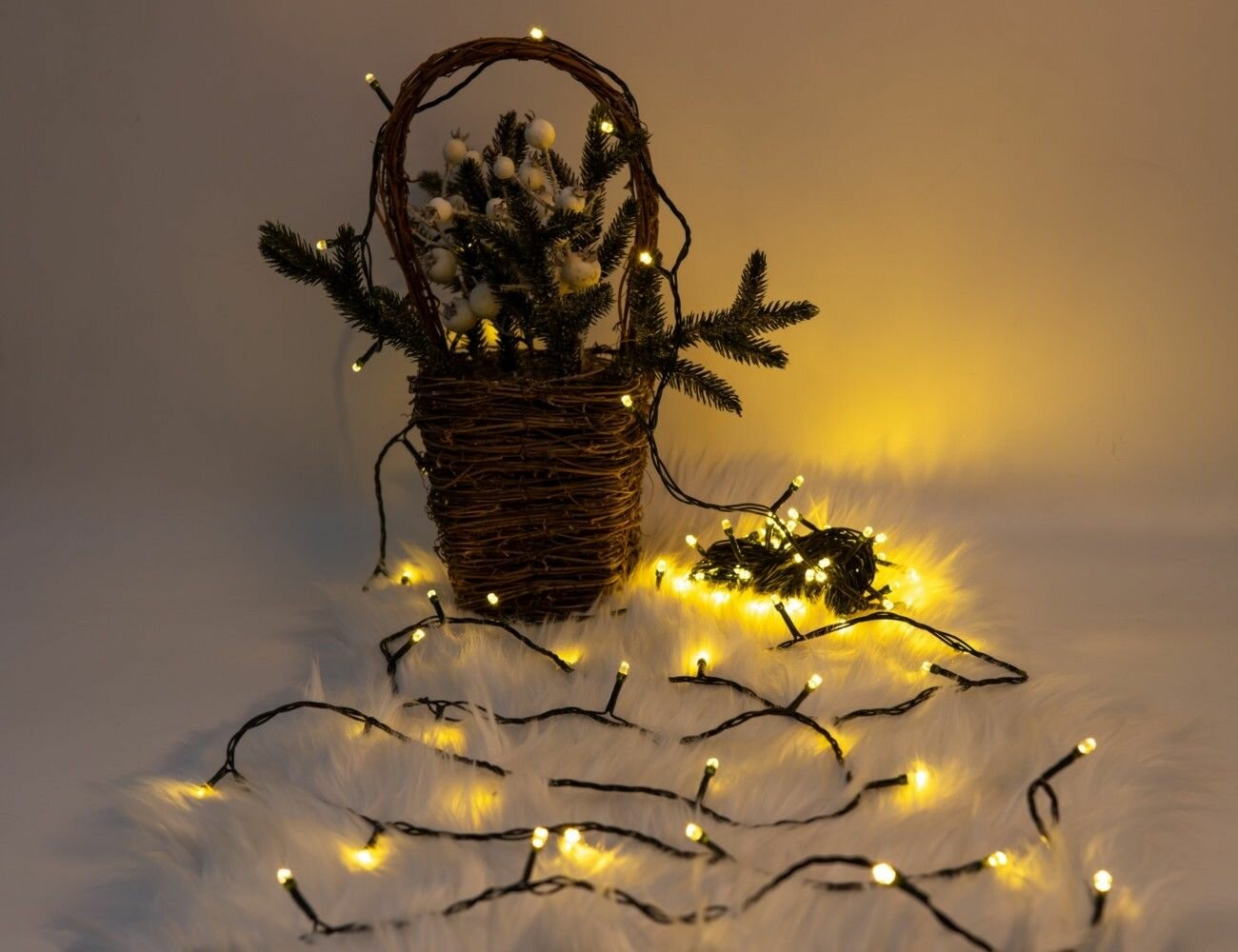 Светодиодная гирлянда для дома Кристалл 120 золотых LED ламп 12 м, зеленый ПВХ, контроллер, IP20, SNOWHOUSE DC-ILD120-CGL