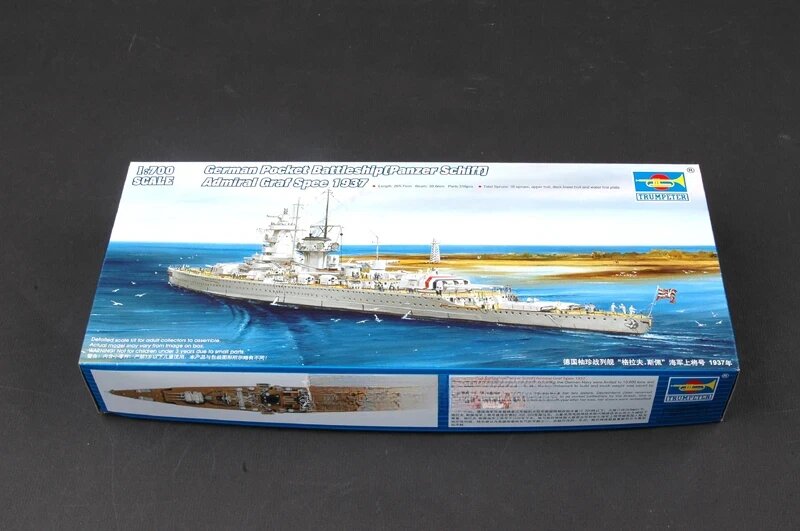 Модель корабля Trumpeter Admiral Graf Spee 1/700