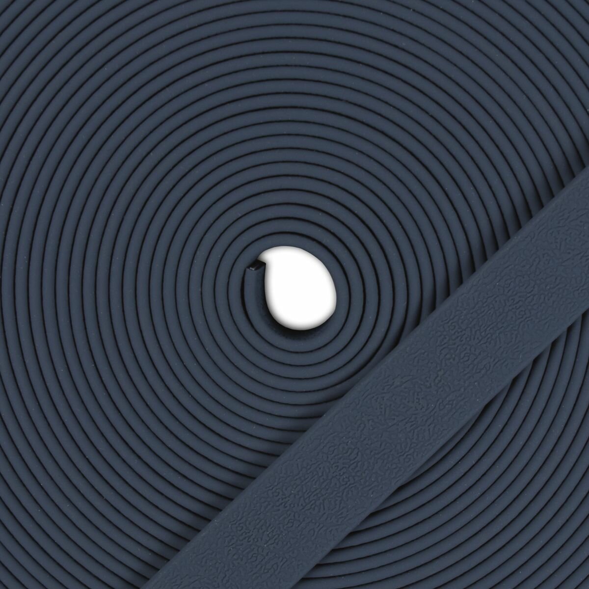 Стропа ПВХ.(Биотан под кожу). Ширина 20 мм. Длина 3 м. Толщина 2,5 мм