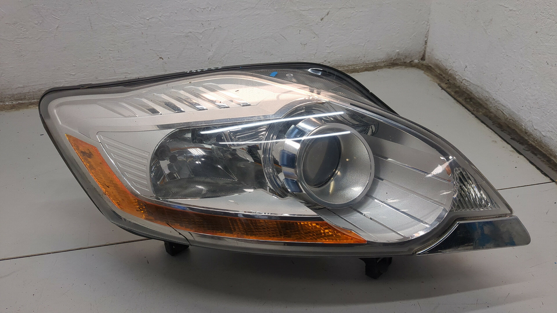 Фара (передняя) правая Ford Kuga Б/У