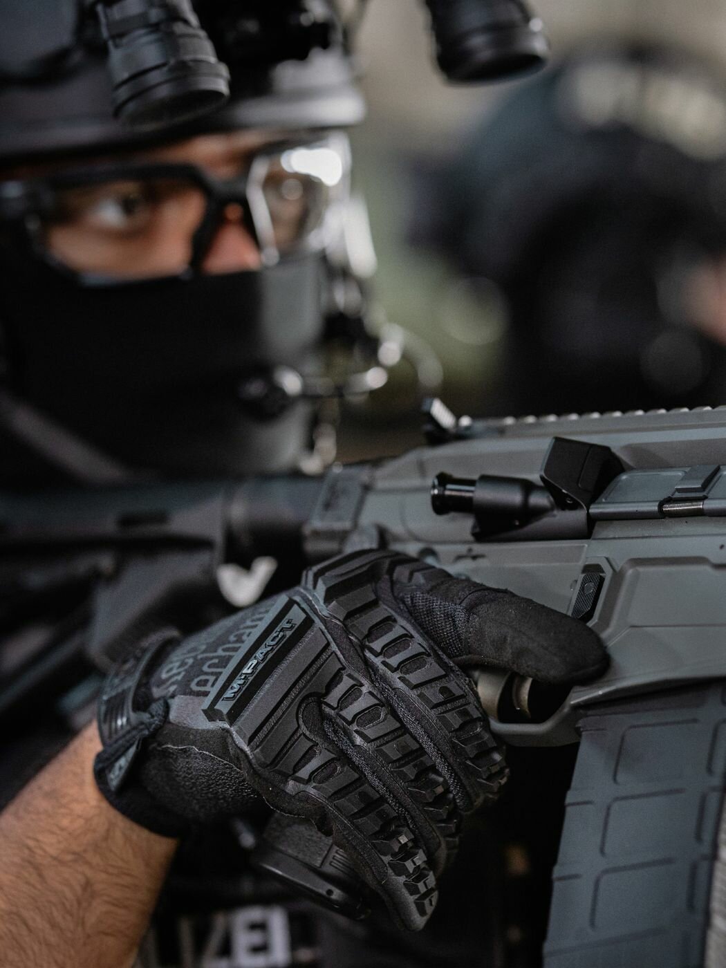 Перчатки Mechanix M-Pact Covert (L) — фото 1