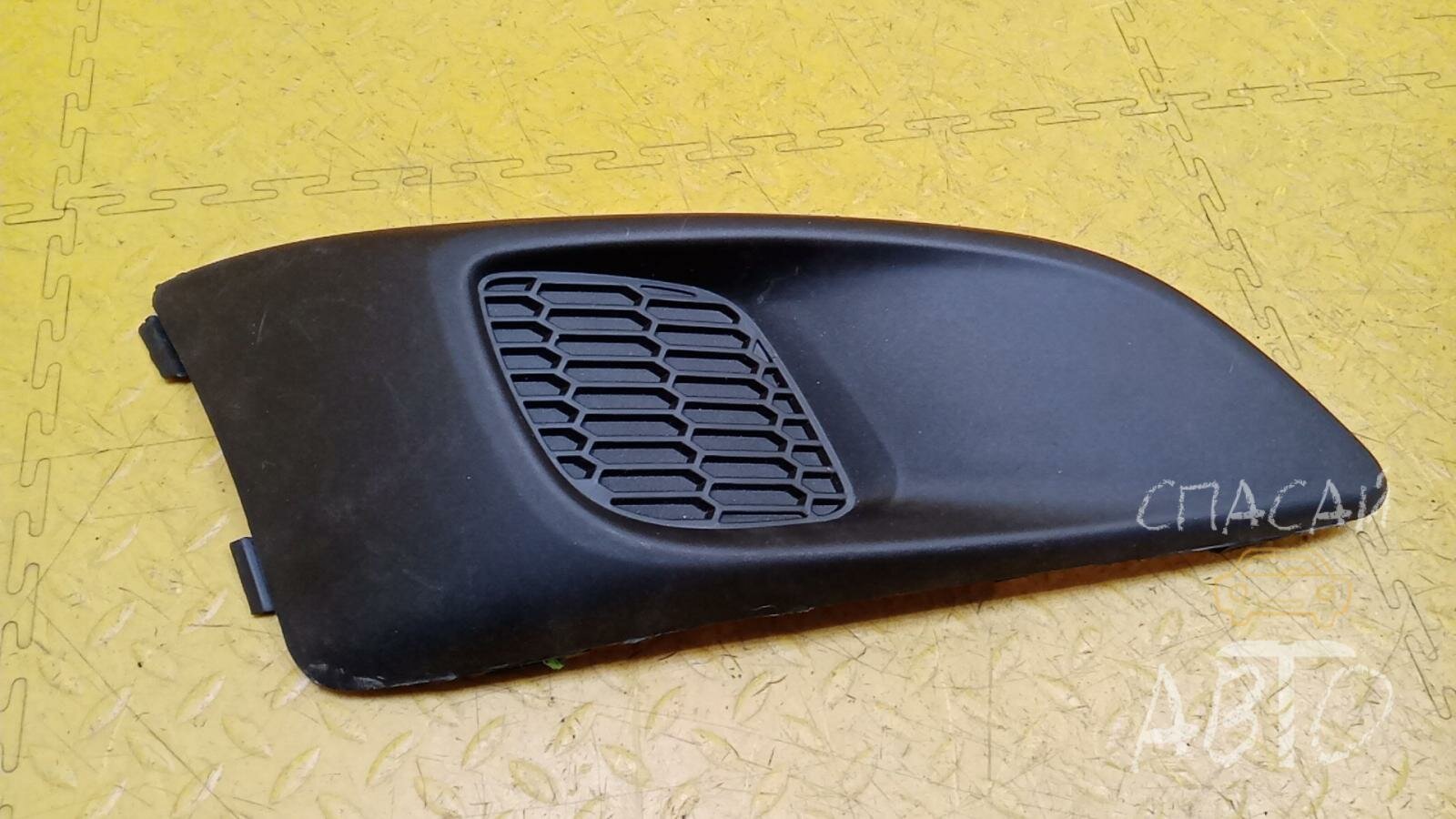 Решетка в бампер Aveo (T300) Chevrolet 96694774