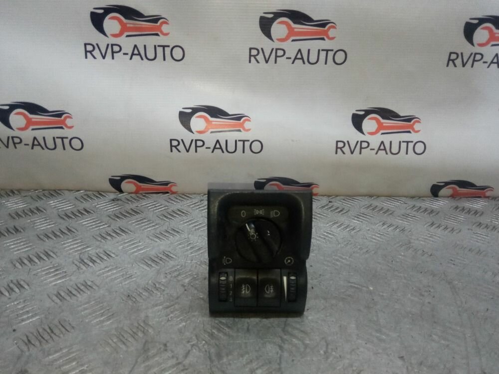 Блок управления светом Opel Vectra B 1995-1999 90569814
