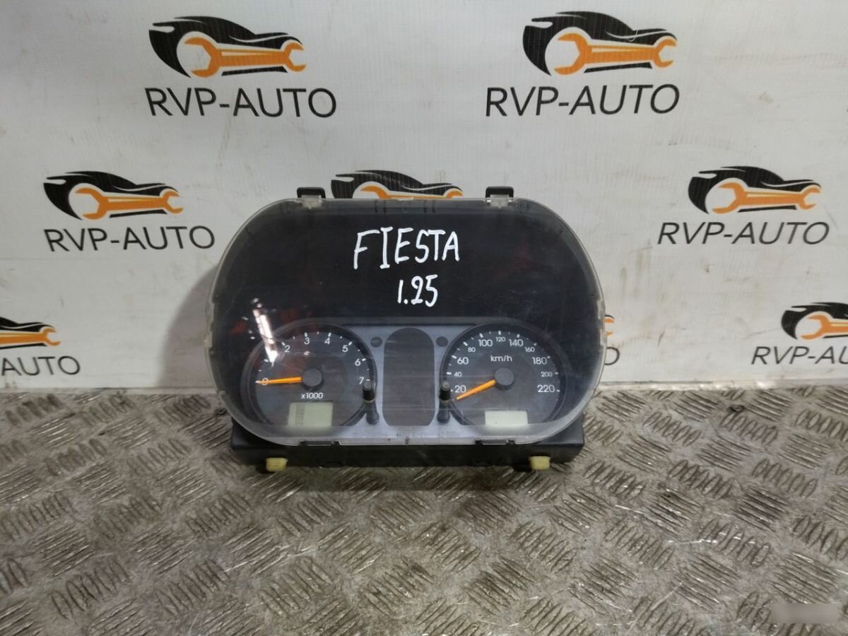 Панель приборов Ford Fiesta 2001-2008 2S6F20841A 2S6F10A855A
