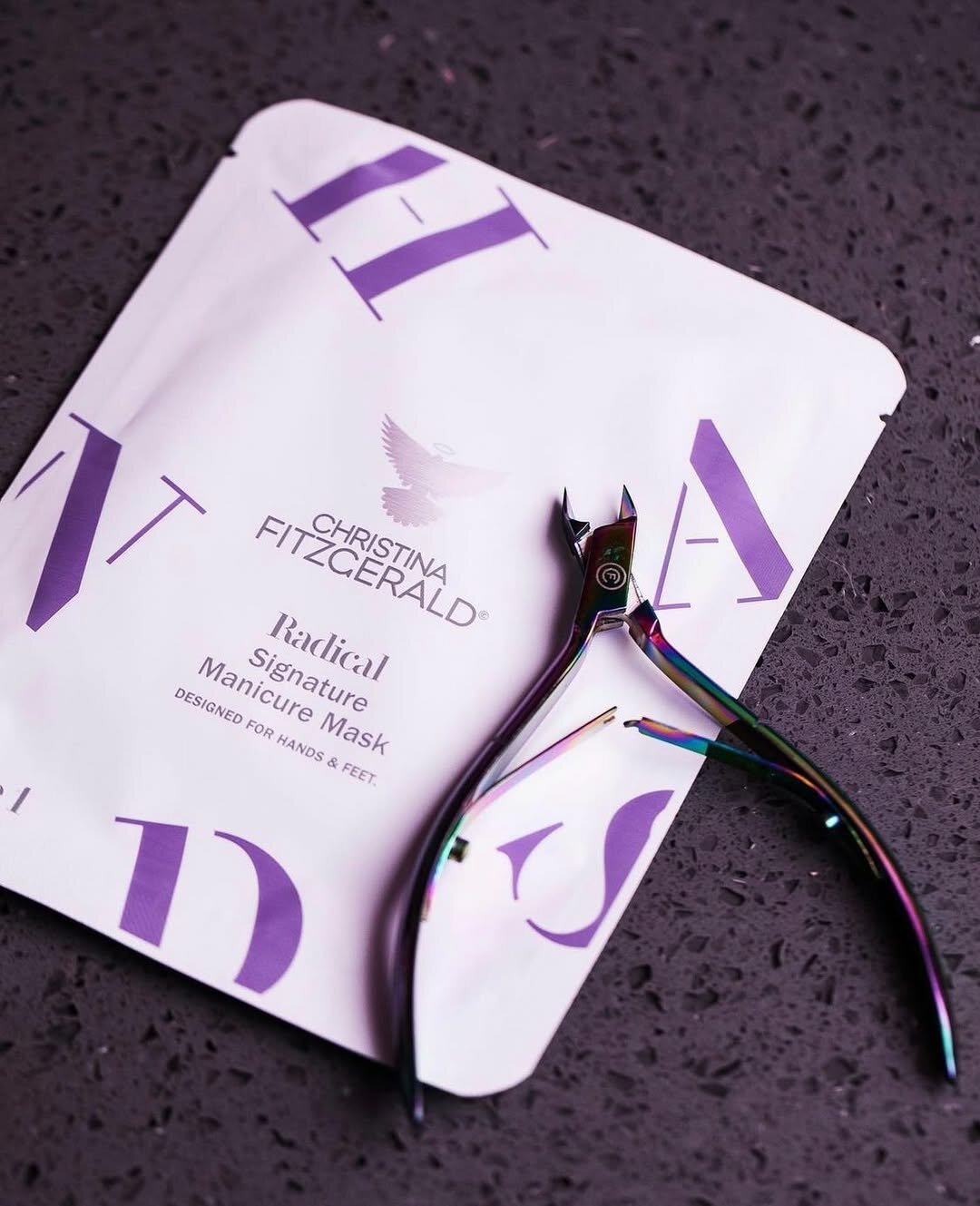 Christina Fitzgerald маски для ухода за кожей рук Radial Signature Manicure Mask (Size 1), 1 шт