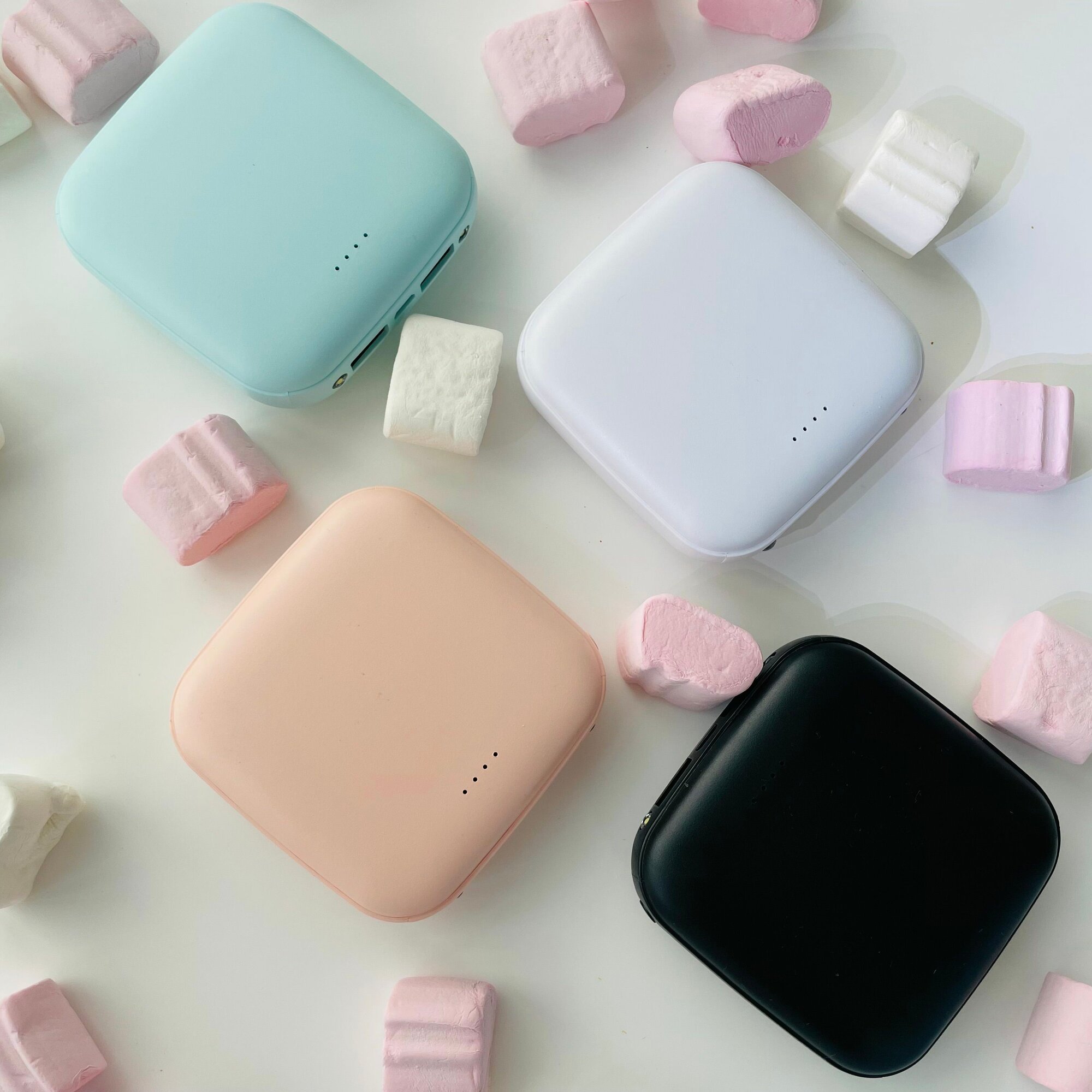 Внешний аккумулятор, 20 000mAh, с фонариком, Li-polymer, белый