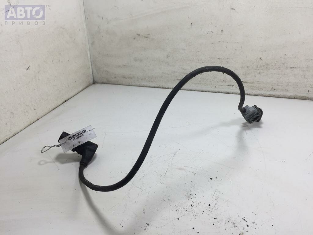 Датчик положения коленвала Volkswagen Passat B5