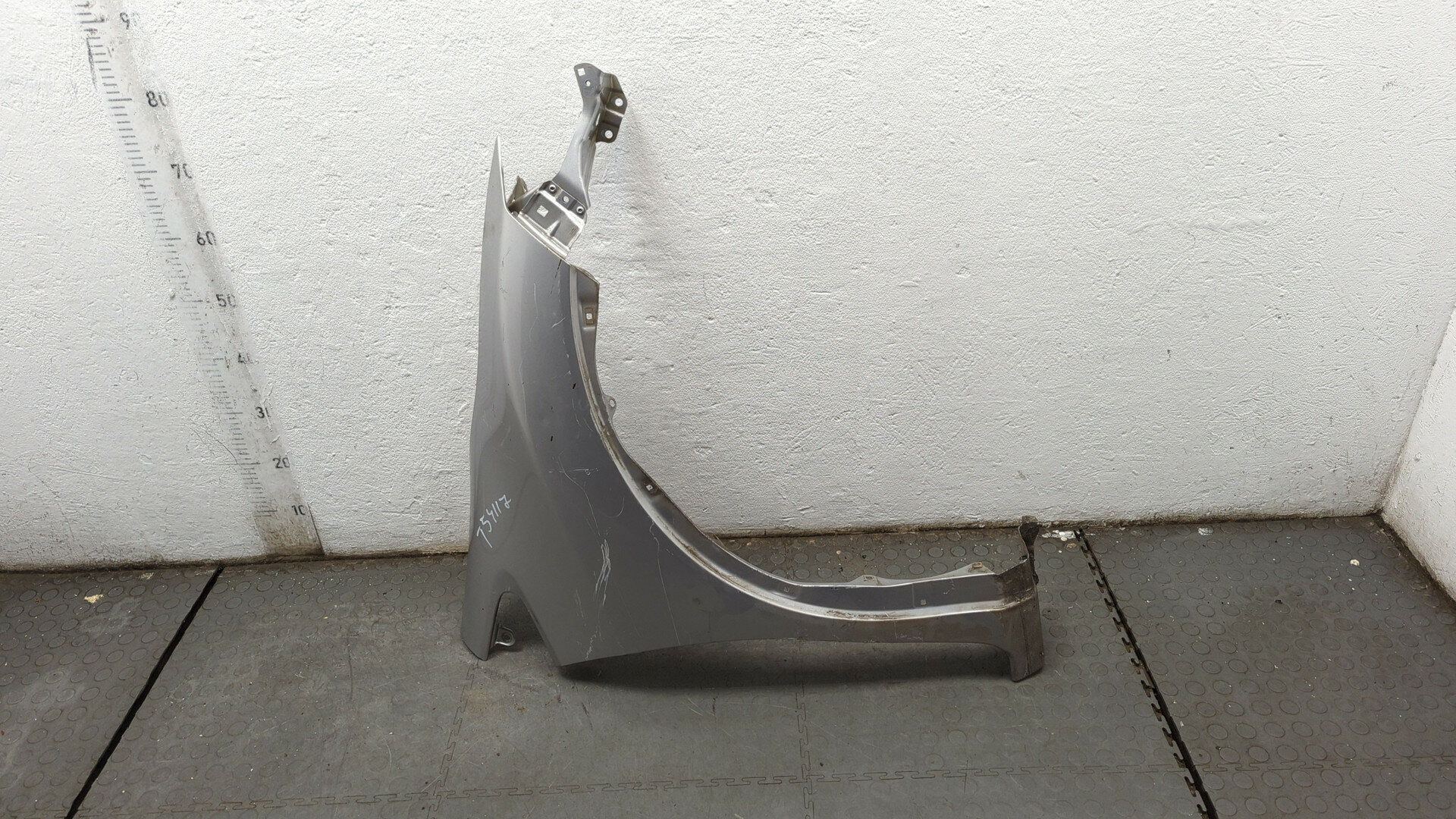 Крыло правое переднее Honda Civic Б/У