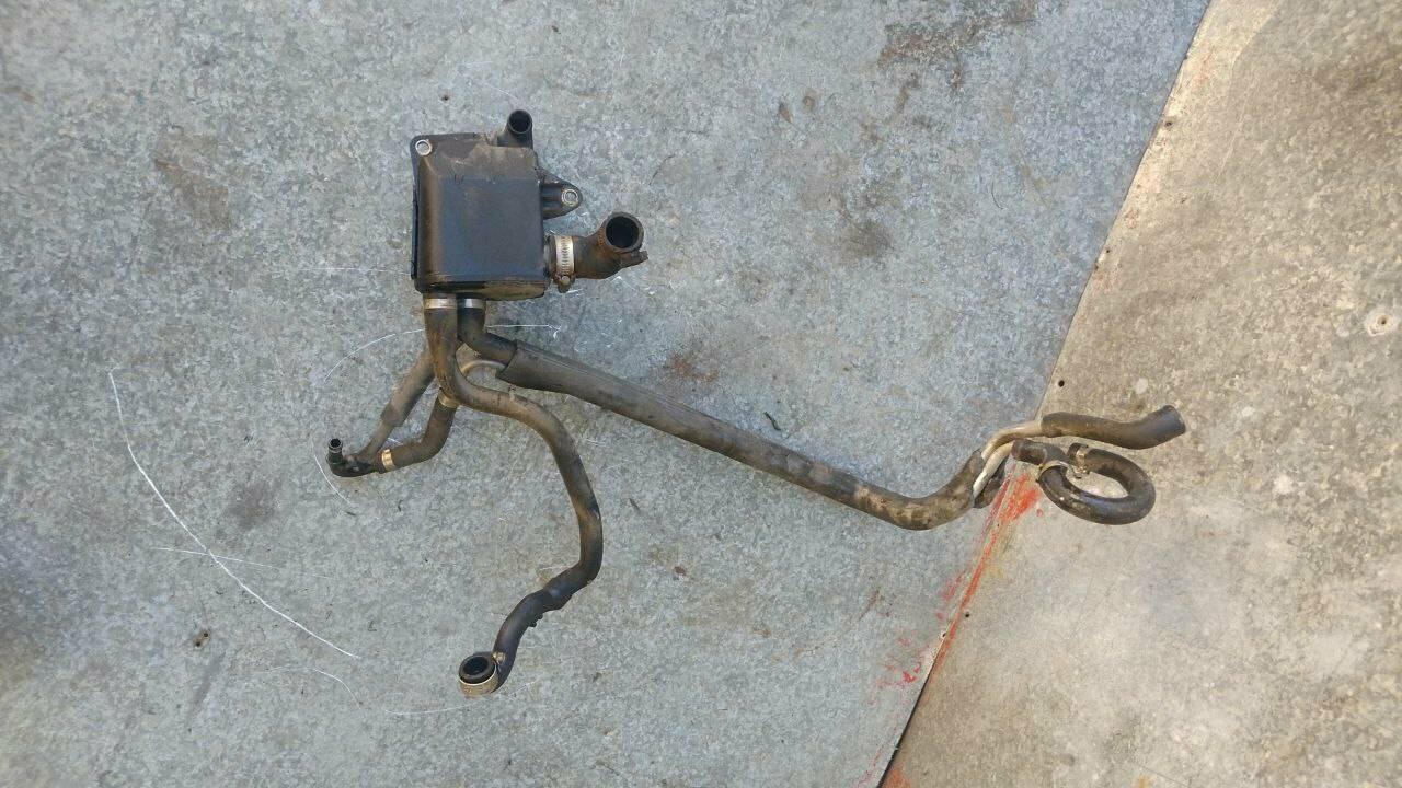 Маслоотделитель (сапун) Volvo S60 (2000 - 2004) 1271988