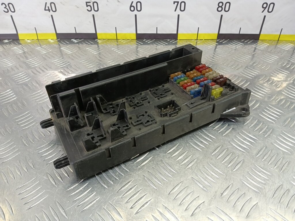 Блок предохранителей Б/У для MERCEDES-BENZ Sprinter W906 (2006—2019) A9065450401