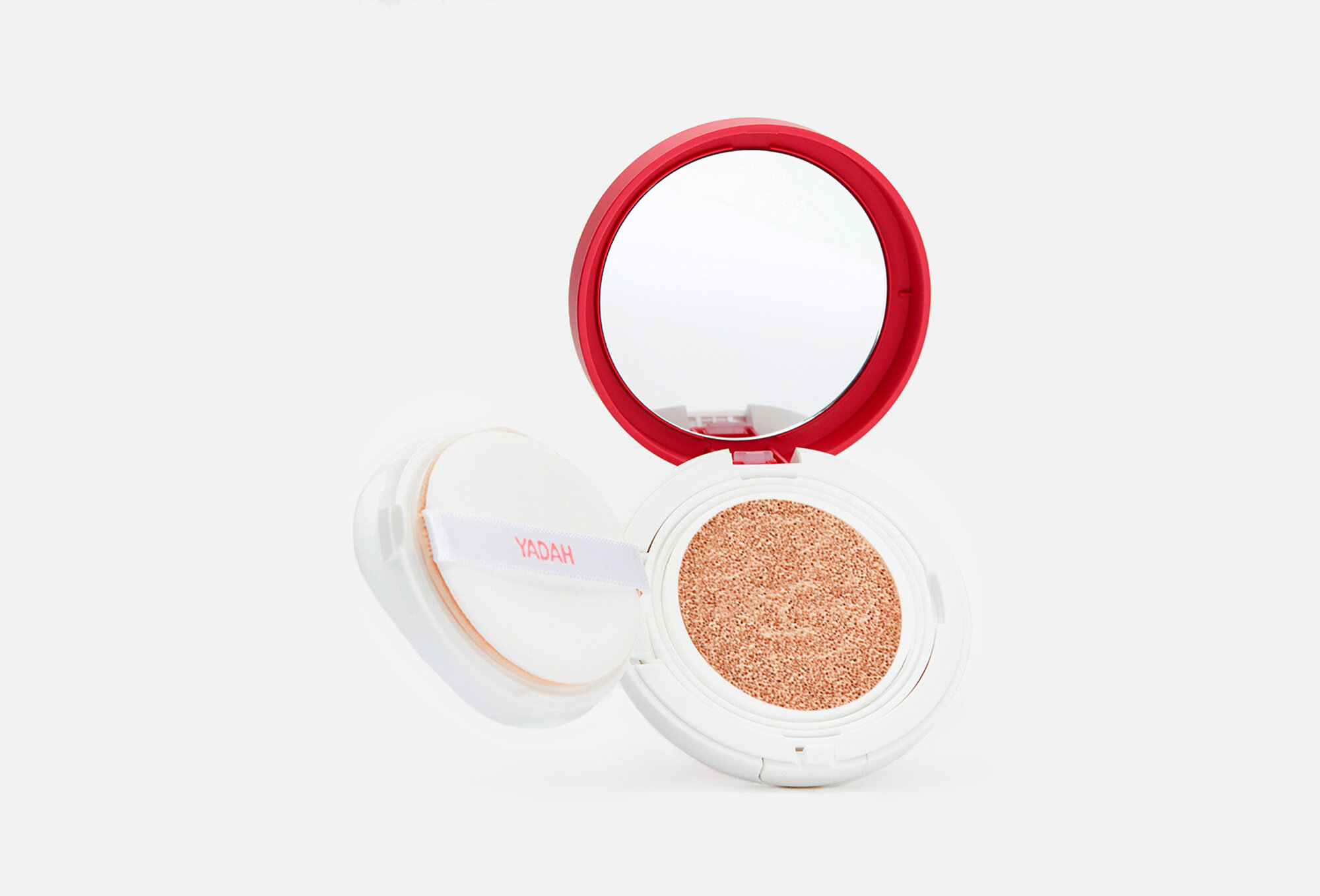 Тональное средство-кушон SPF50+/PA+++ YADAH BE MY CUSHION 15 г 21 Light Beige