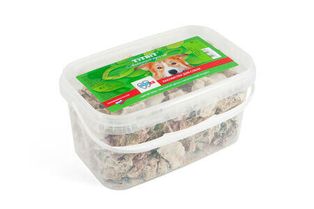 TITBIT 180 г легкое говяжье для собак банка пластиковая 3.3 л.