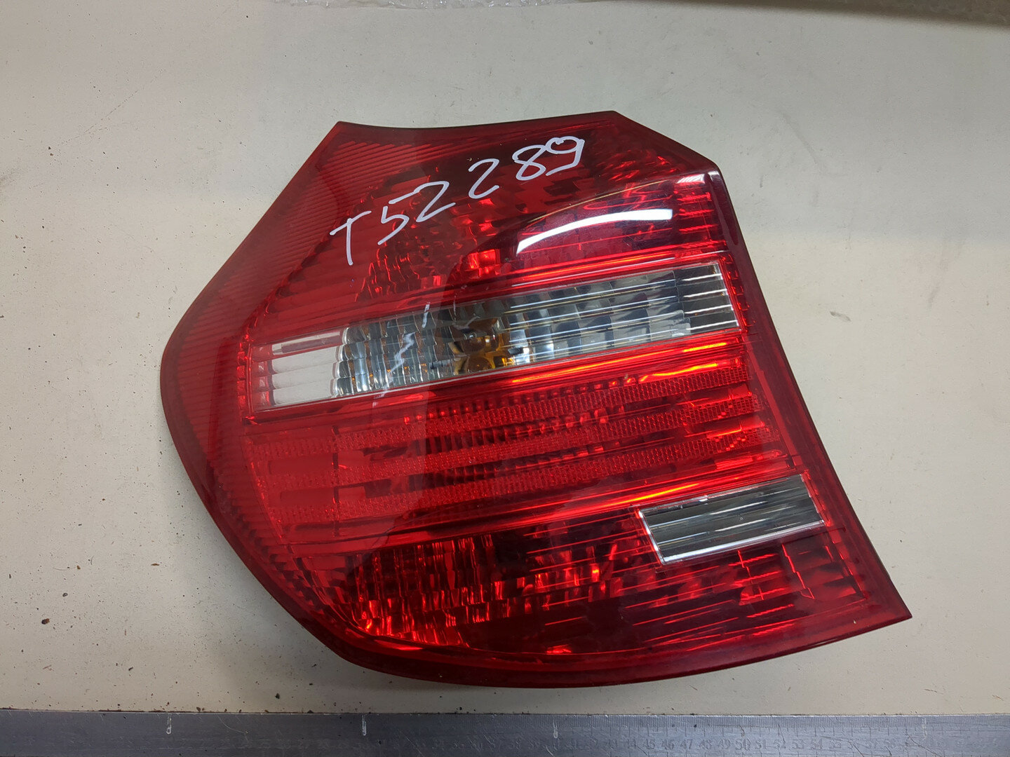 Фонарь (задний) левый BMW 1 E87 Б/У