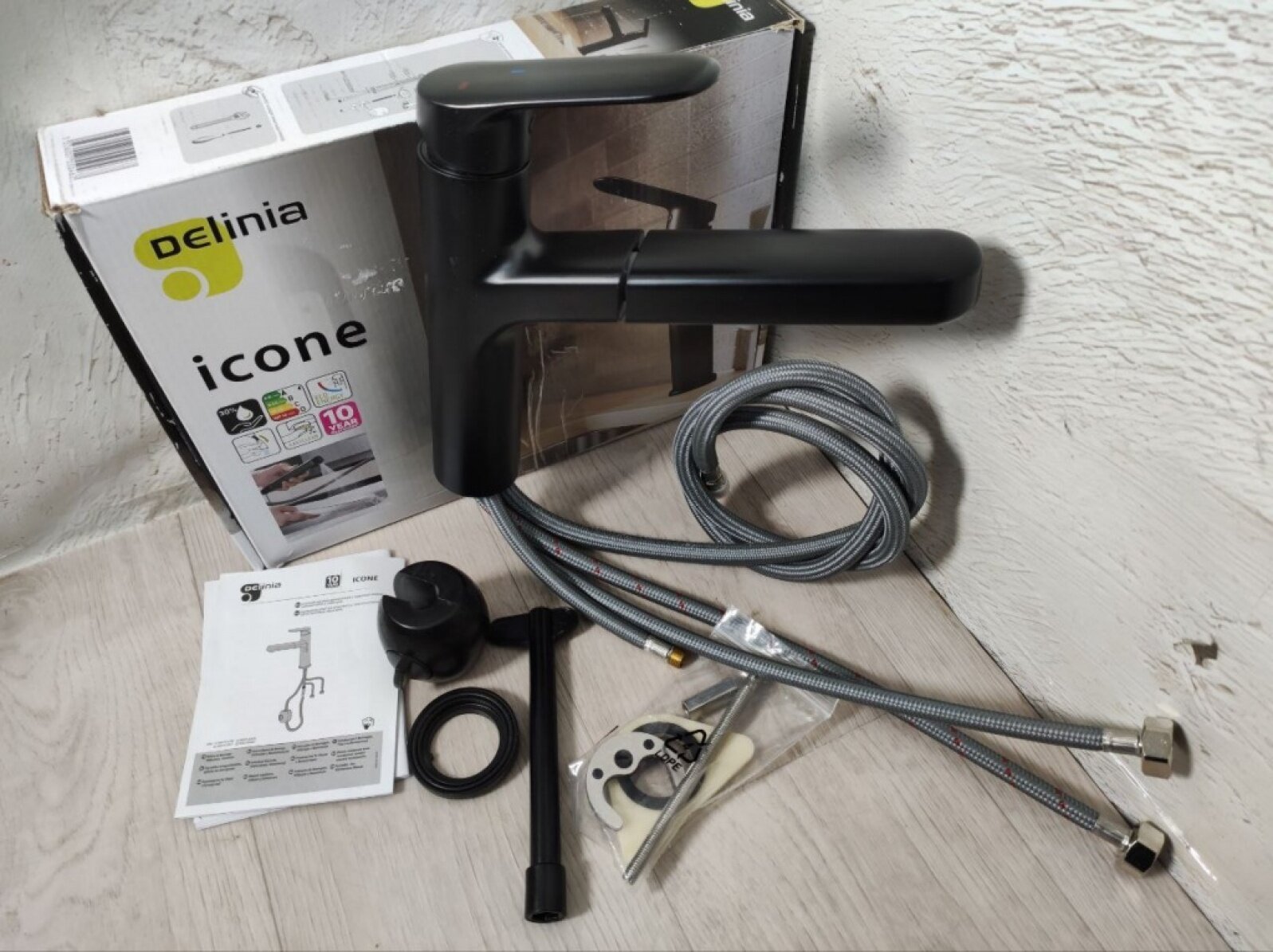 Смеситель кухонный Delinia Icone, черный