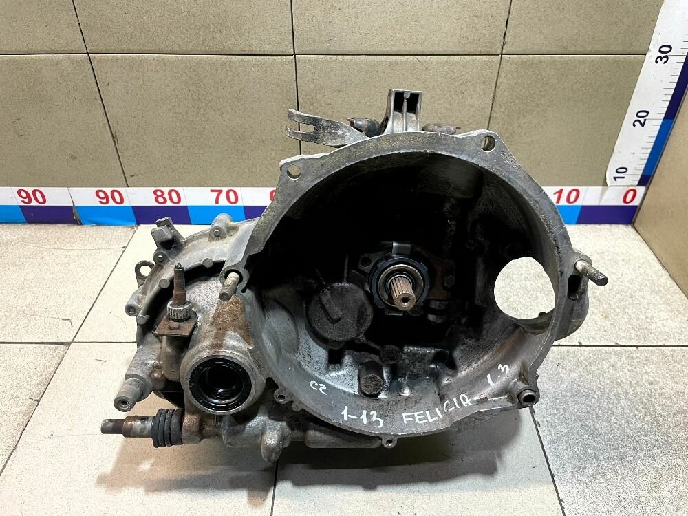 Механическая коробка передач Skoda Felicia 002301107G
