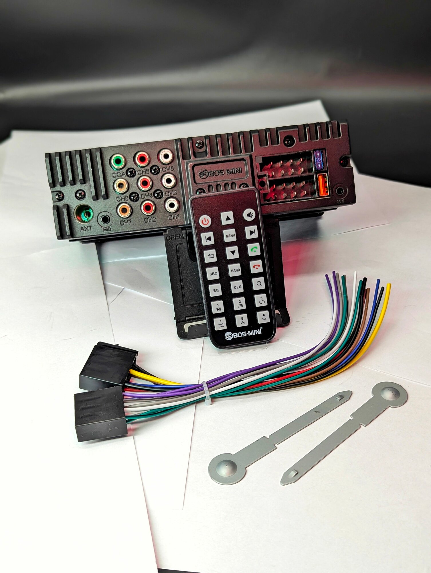 1DIN магнитола 80W4 с Bluetooth, DSP и 8 RCA-выходами - Bos-Mini - процессорная