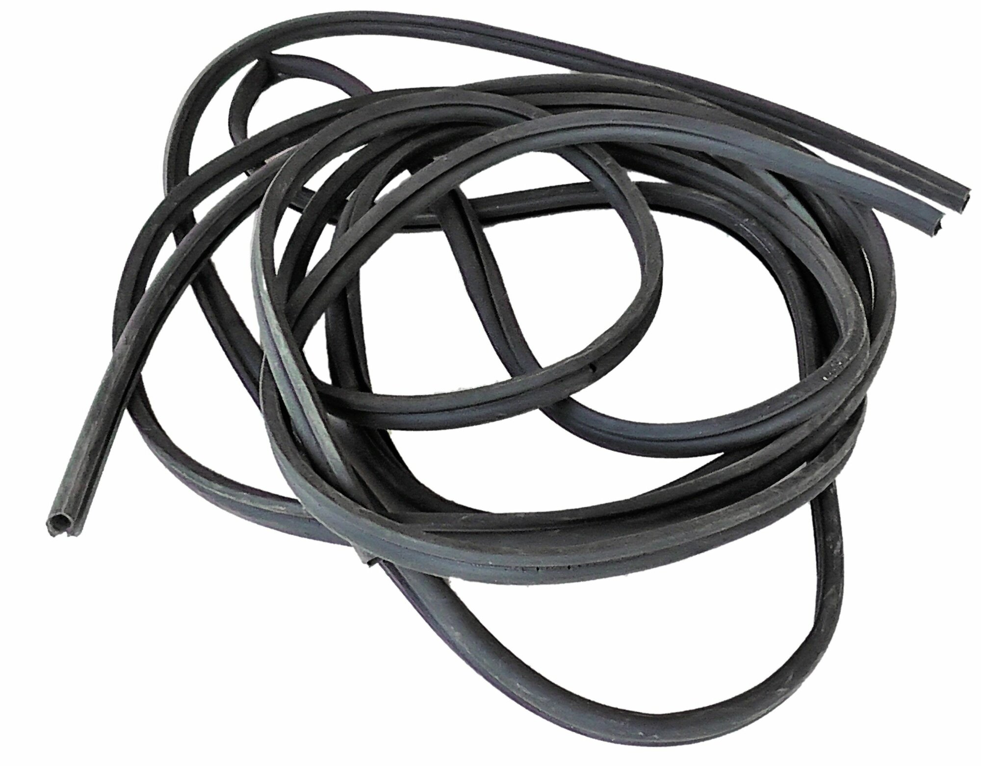 Уплотнение двери УК 80-6700021, L=3880 мм, для колесных тракторов и экскаваторов марки МТЗ