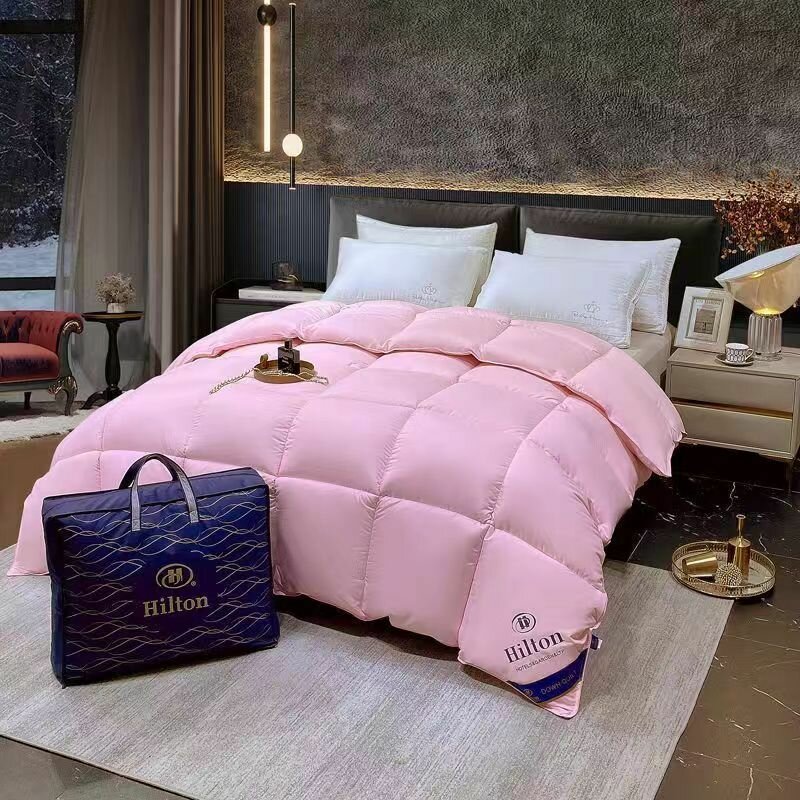Пуховое одеяло Hilton Four Seasons, 180х220 см, 2 кг