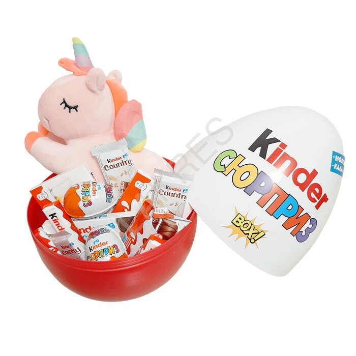 Киндер с игрушкой