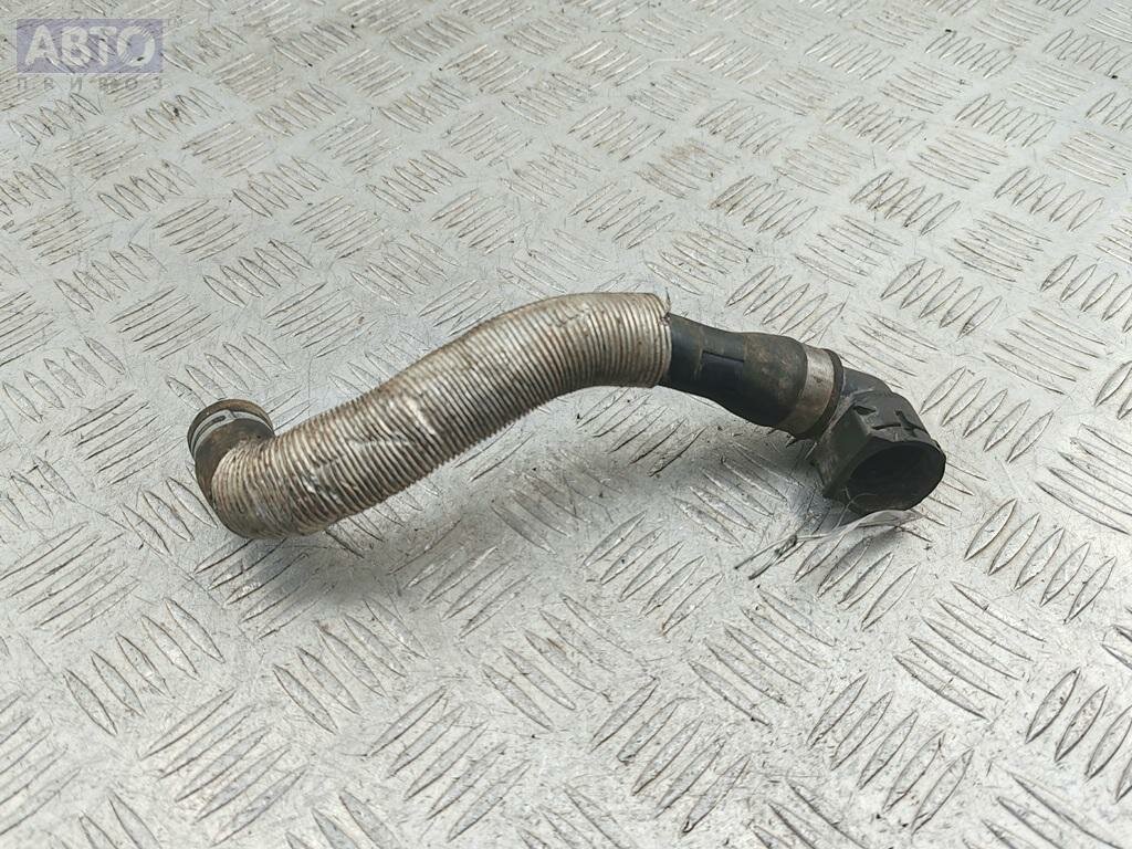 Патрубок отопителя (печки) Opel Vectra C (2002-2008)