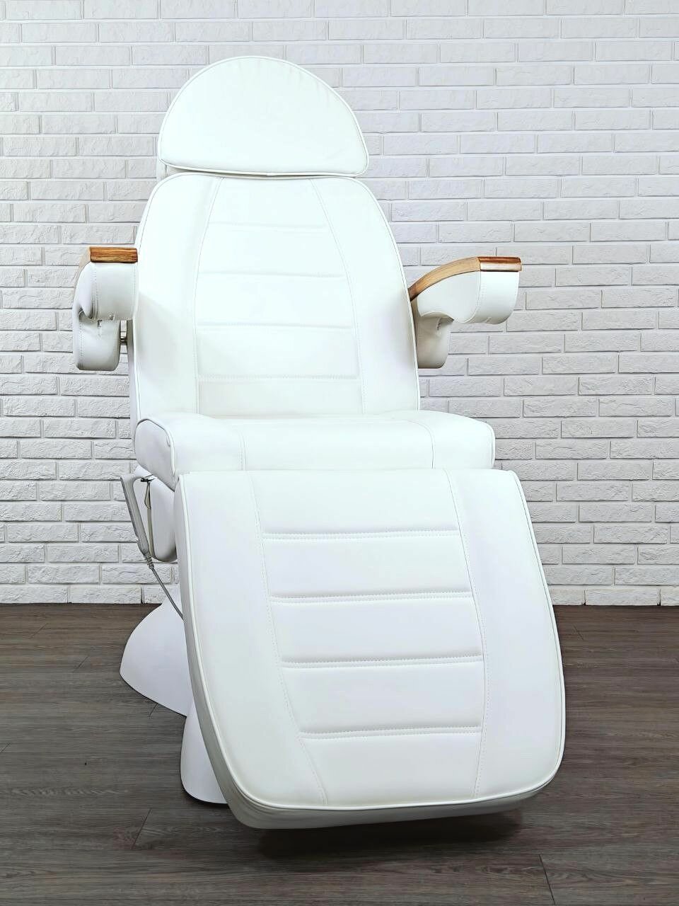 Косметологическое кресло, 4 мотора