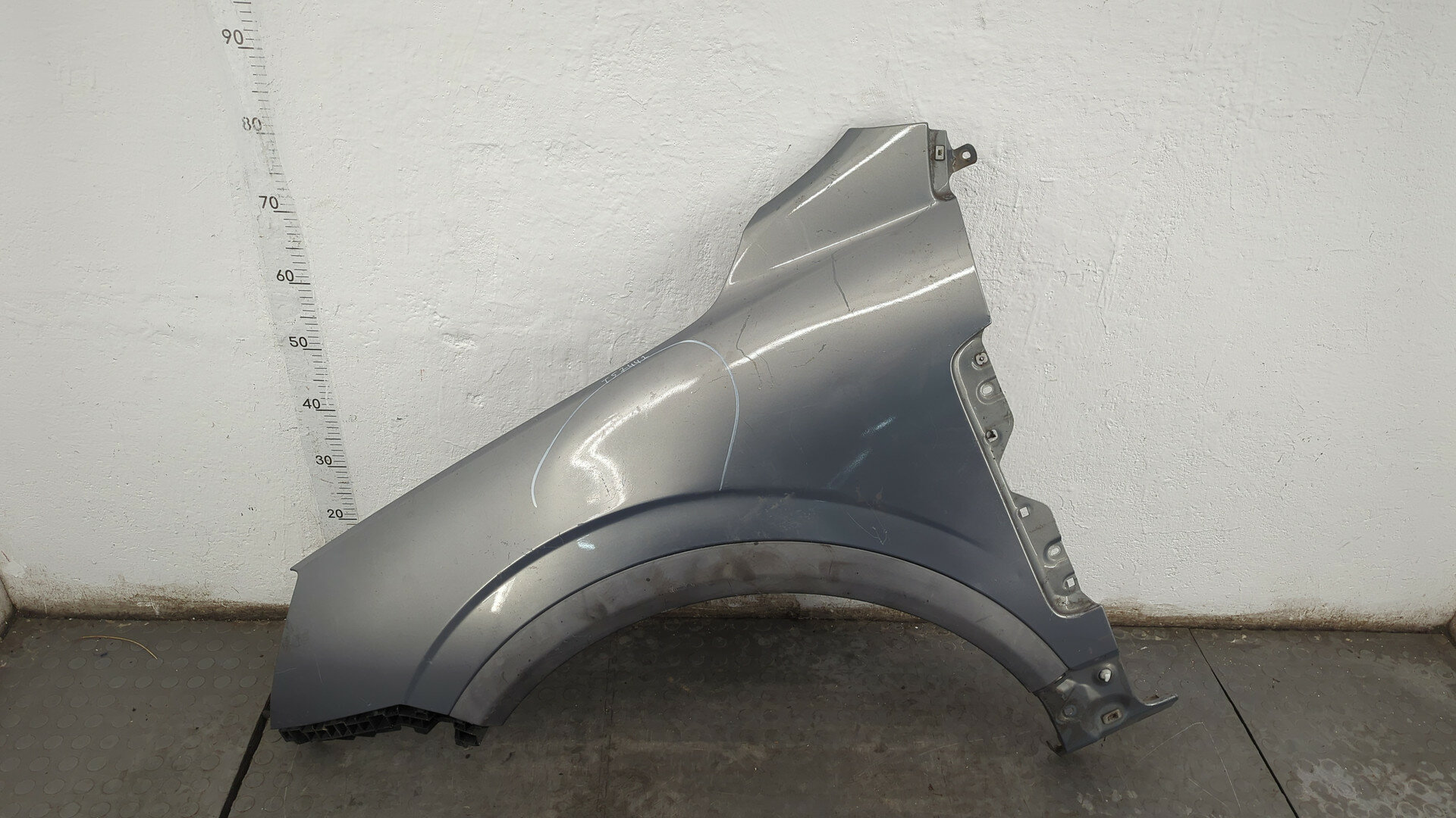 Крыло левое переднее Opel Antara Б/У