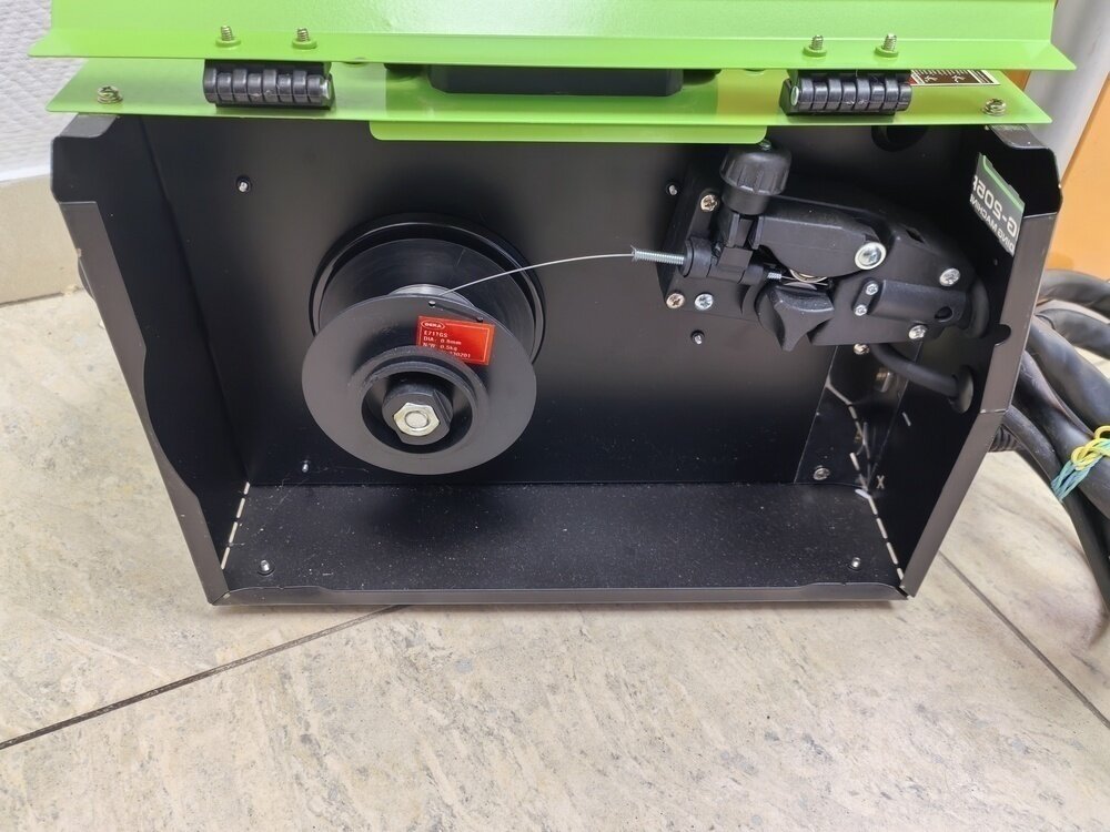 Полуавтомат сварочный DGM MIG-205P 6,5кВт 20-200А MIG MAG MMA FLUX (MIG-205P) б/у, уценка