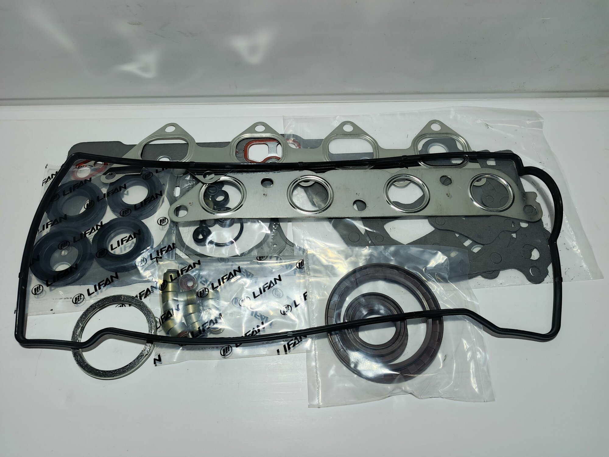 Комплект прокладок ДВС Lifan Smily (320) [1.3 16V 5MT хетчбэк] LF479000000