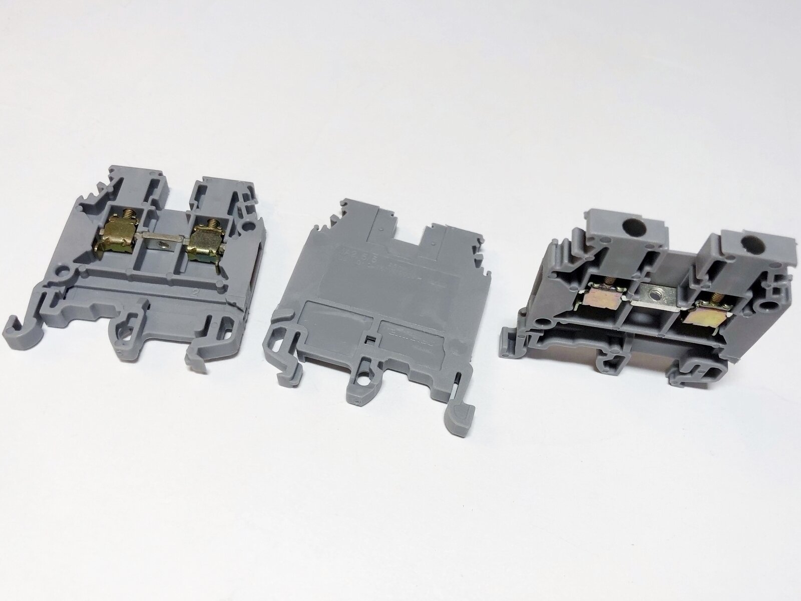 Клемма винтовая MA2,5/5 2,5 мм², 2 контакта, серая ABB 1SNA115486R0300