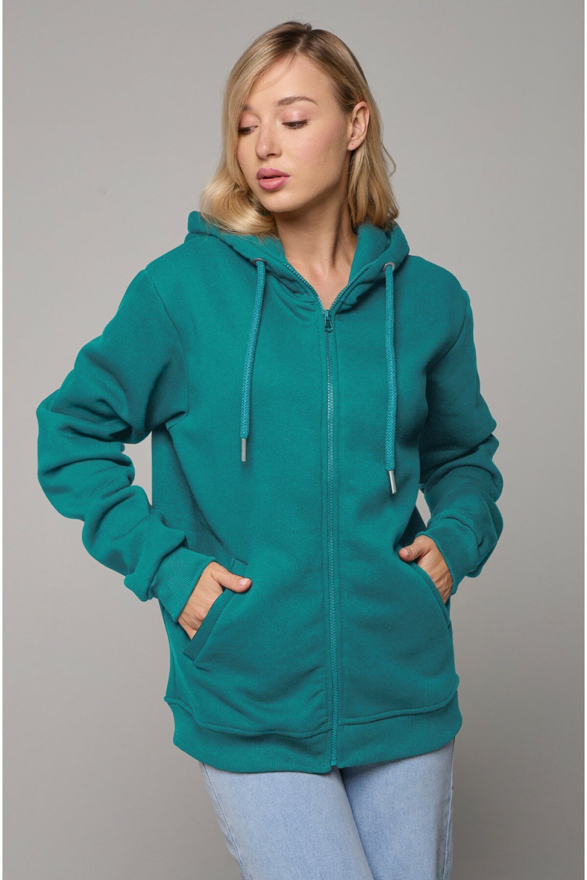 Толстовка спортивная