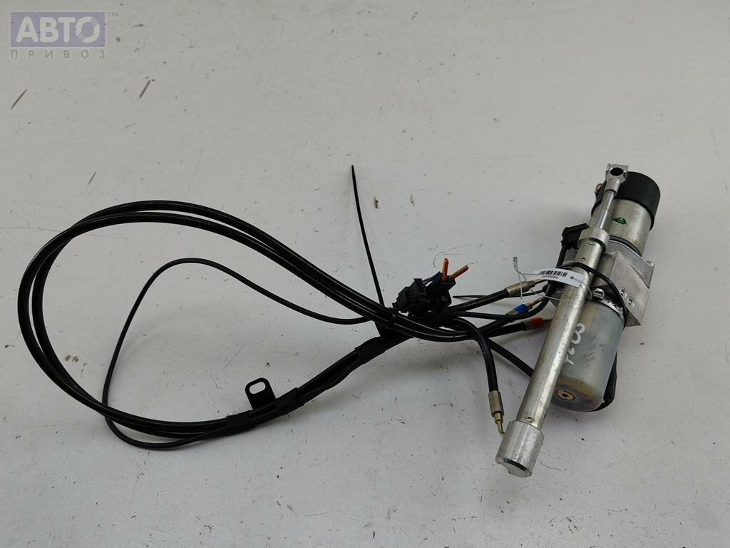 Механизм подъема крышки (двери) багажника Mercedes S-Class W221 (2005-2013)