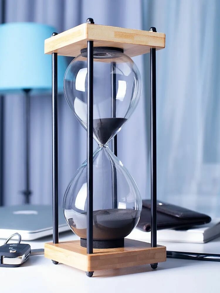 Песочные часы на 60 минут с черным песком – стильный подарок для офиса и дома