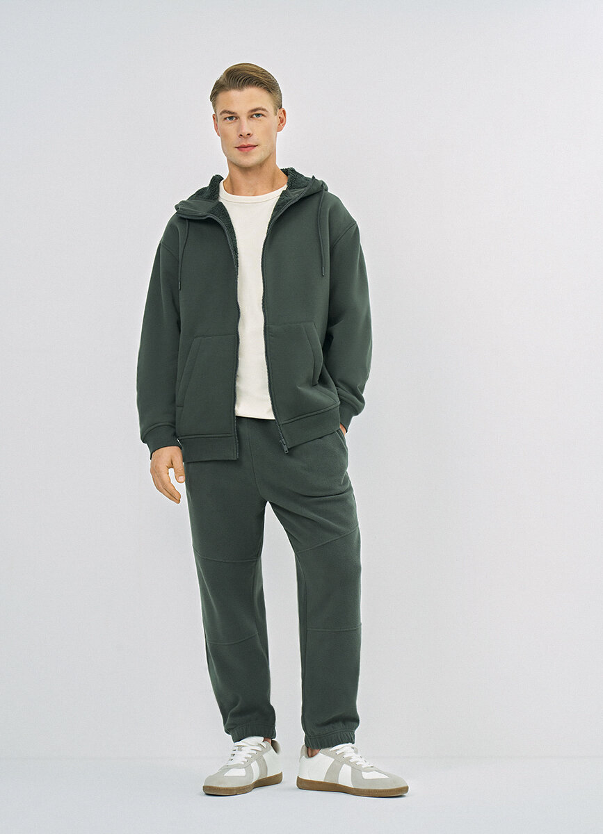 Брюки спортивные