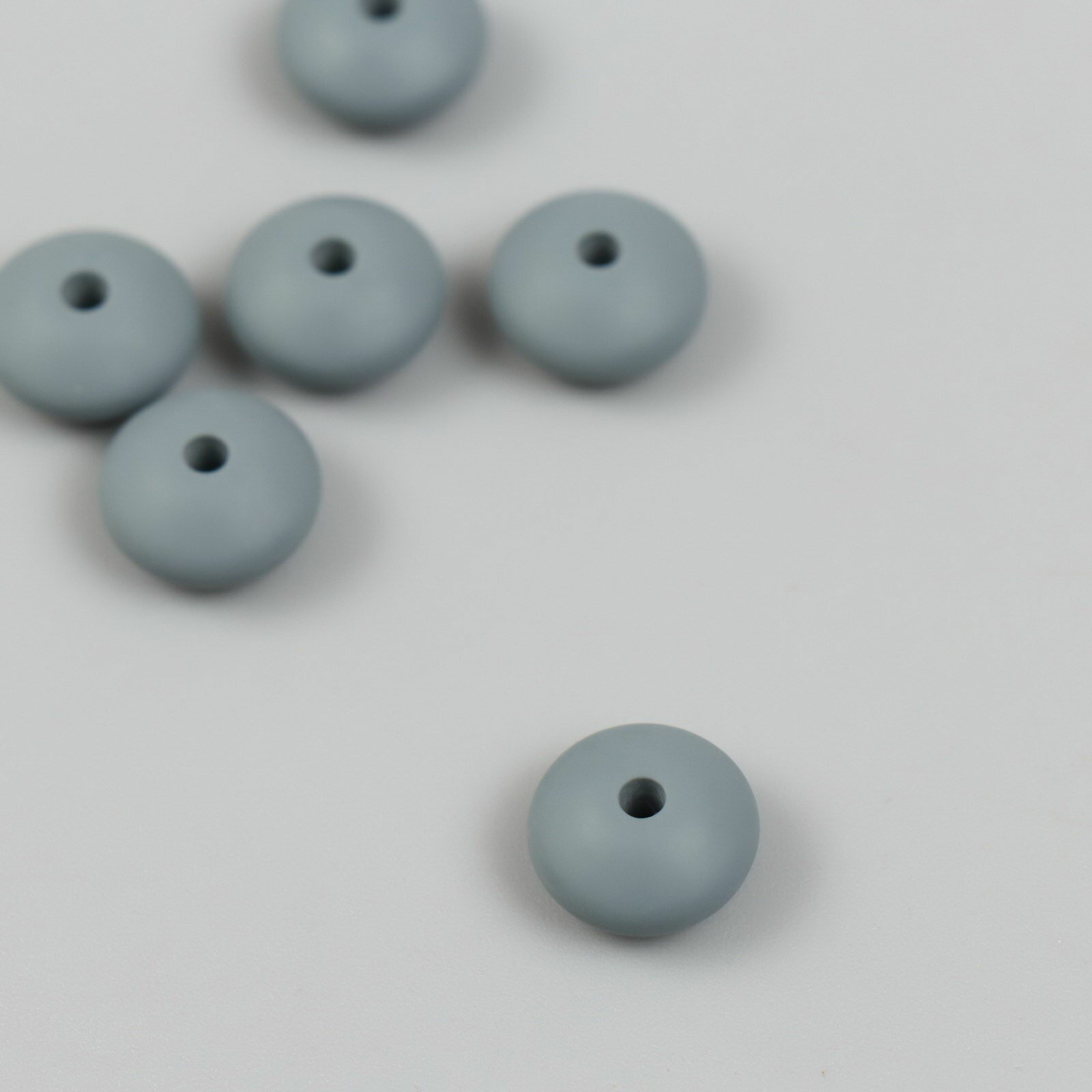 Бусина силикон "Сплющенная", тёмно-серая, d=1.2 см, цвет: серый, 6 шт.