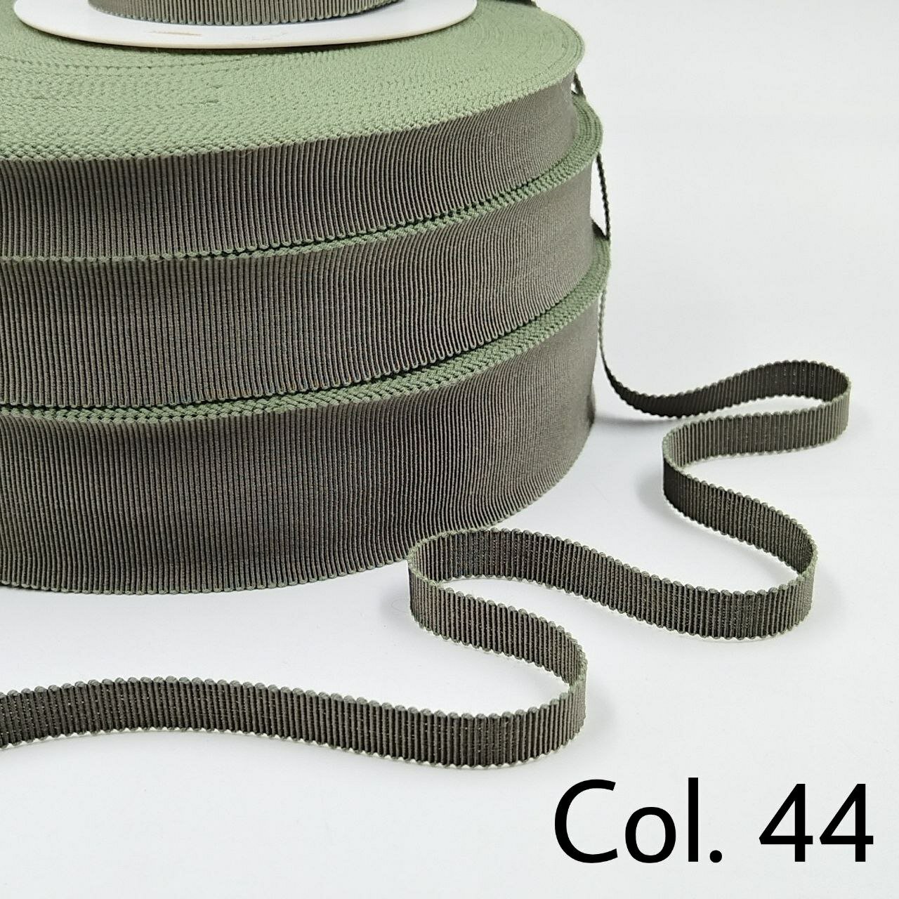 Репсовая лента серо-зеленая 1 метр, ширина 1.5 см