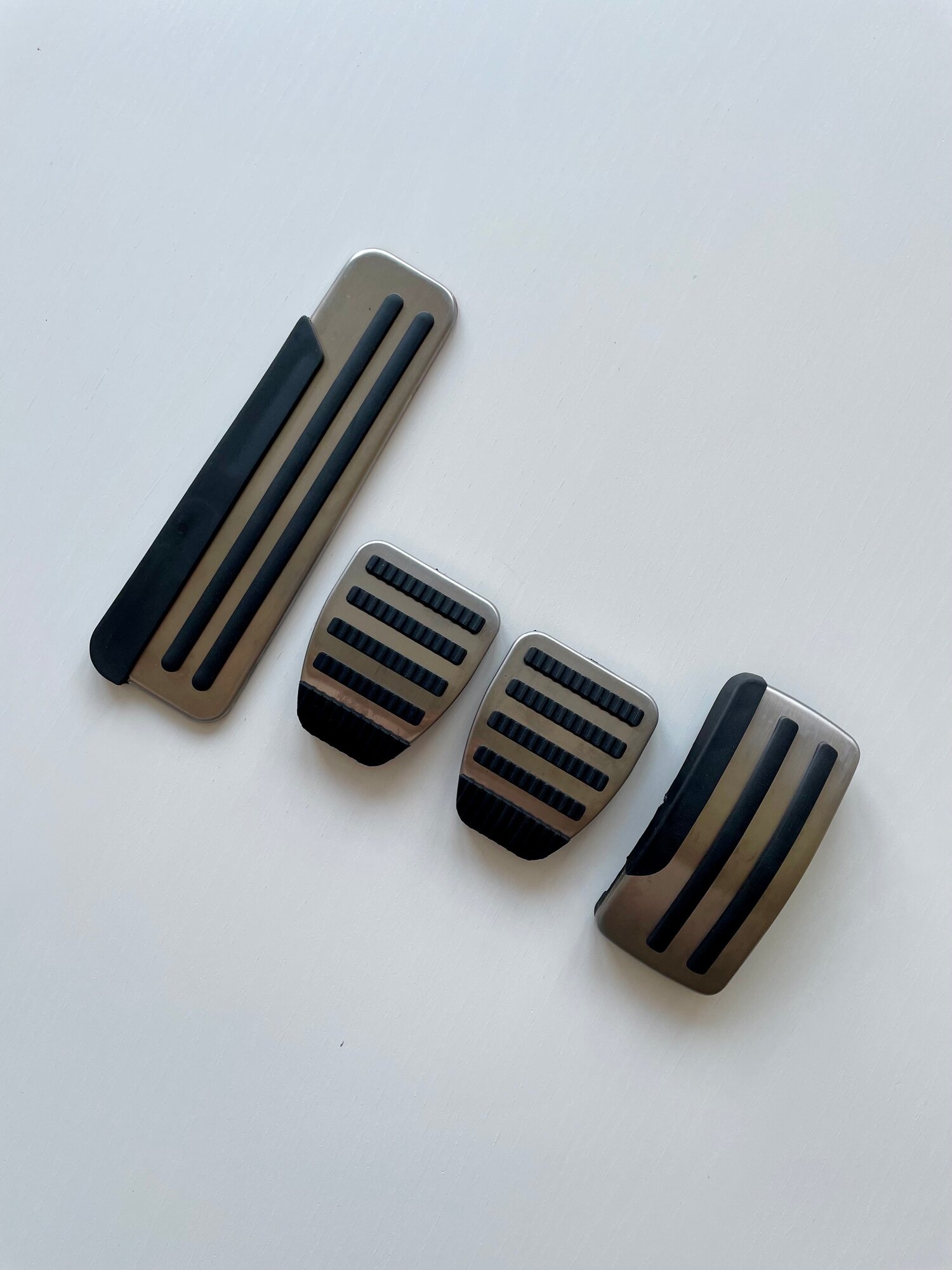 Накладки на педали Nissan