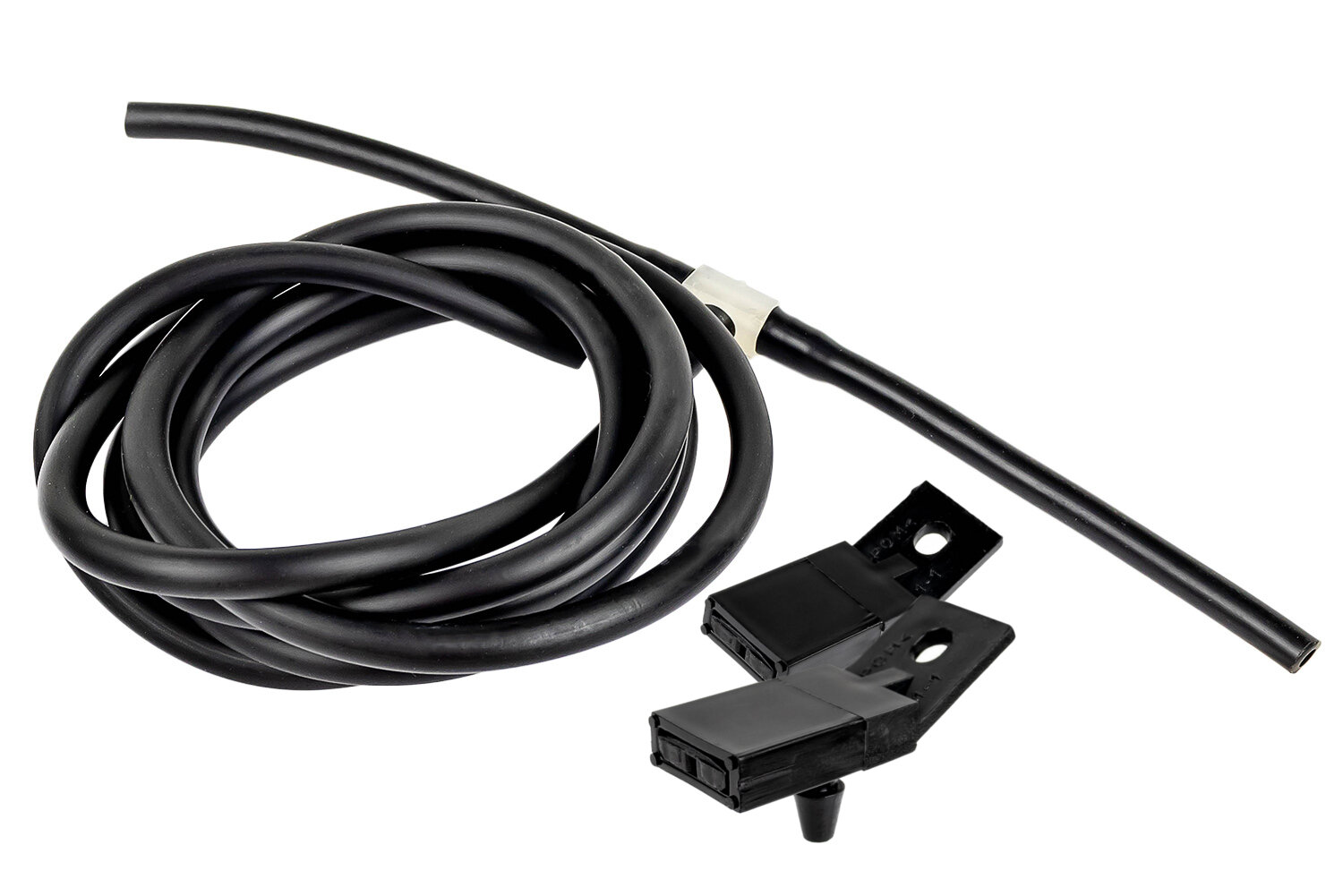 Трубки омывателя лобового стекла черные с тройником и струйными форсунками на защелке для ВАЗ 2110-2112