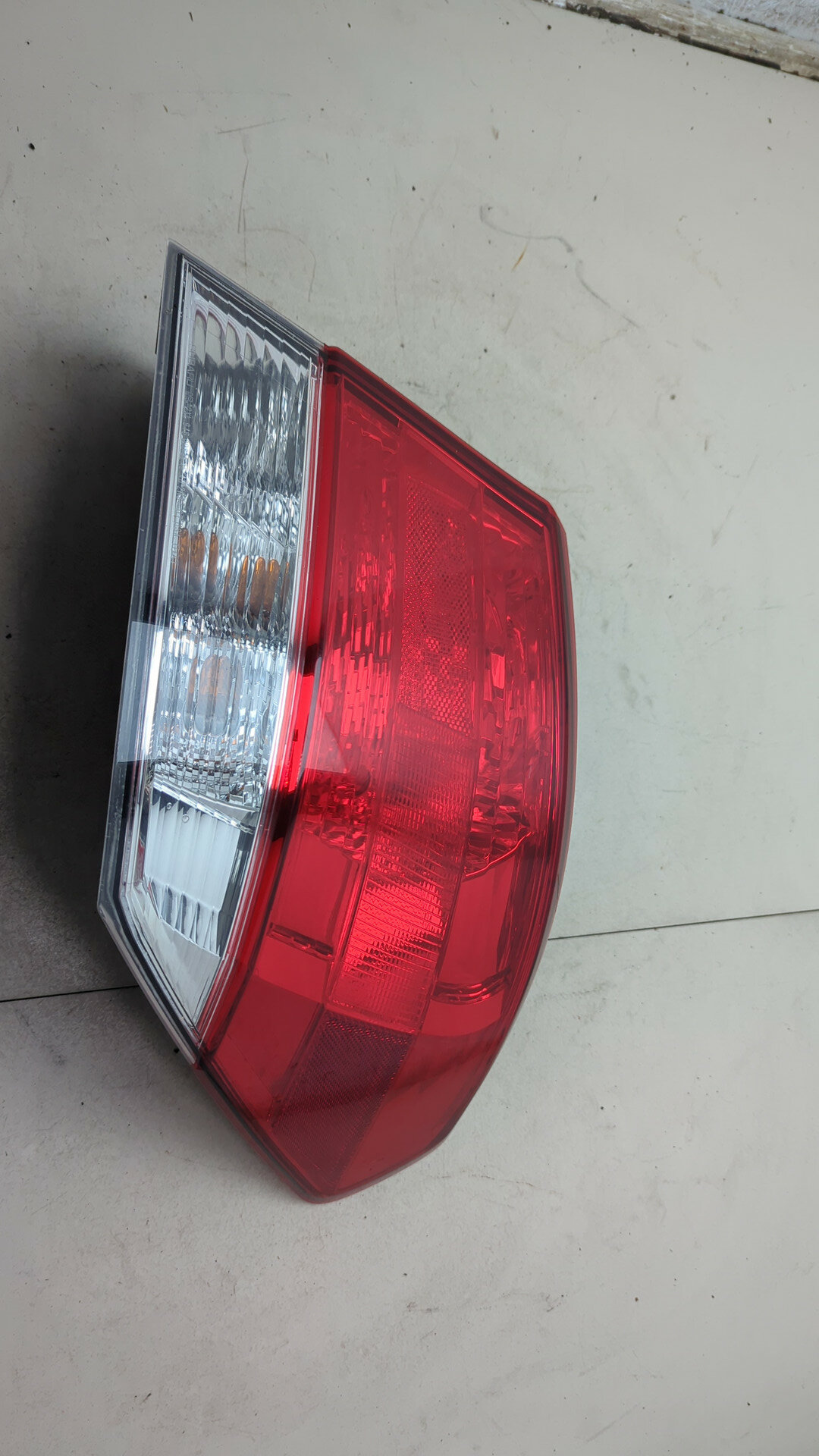 Фонарь (задний) правый Subaru Legacy (B14) Б/У