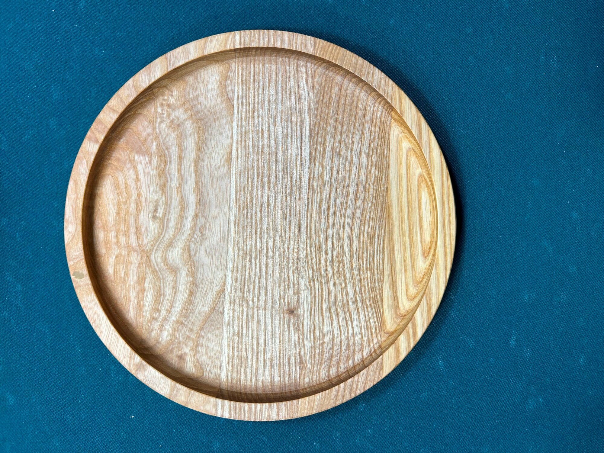 Менажница деревянная из ясеня 20х2 см, подставка, тарелка, блюдо для подачи закусок