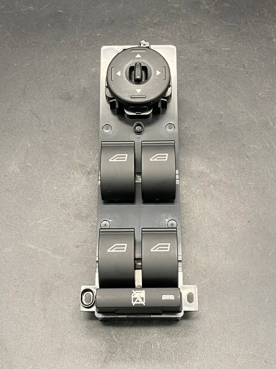 Блок управления стеклоподъемниками Новое Cargoparts