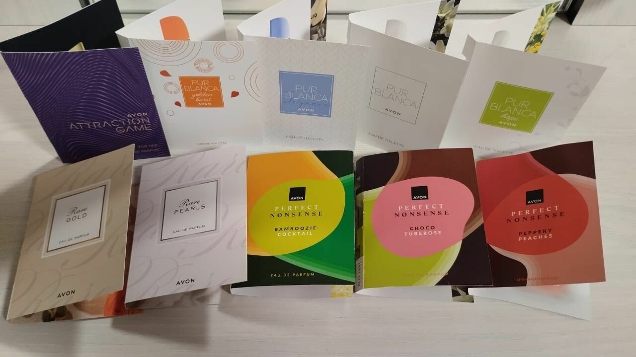 AVON № 10 Набор пробников женских 10 шт по 0,6 мл на лифлетах