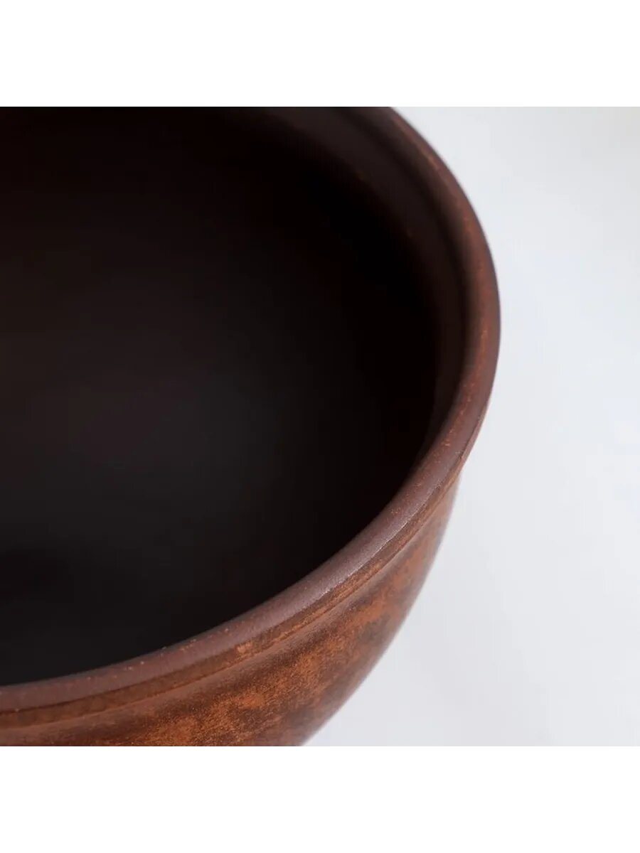 Стильный салатник из красной глины 0,7л