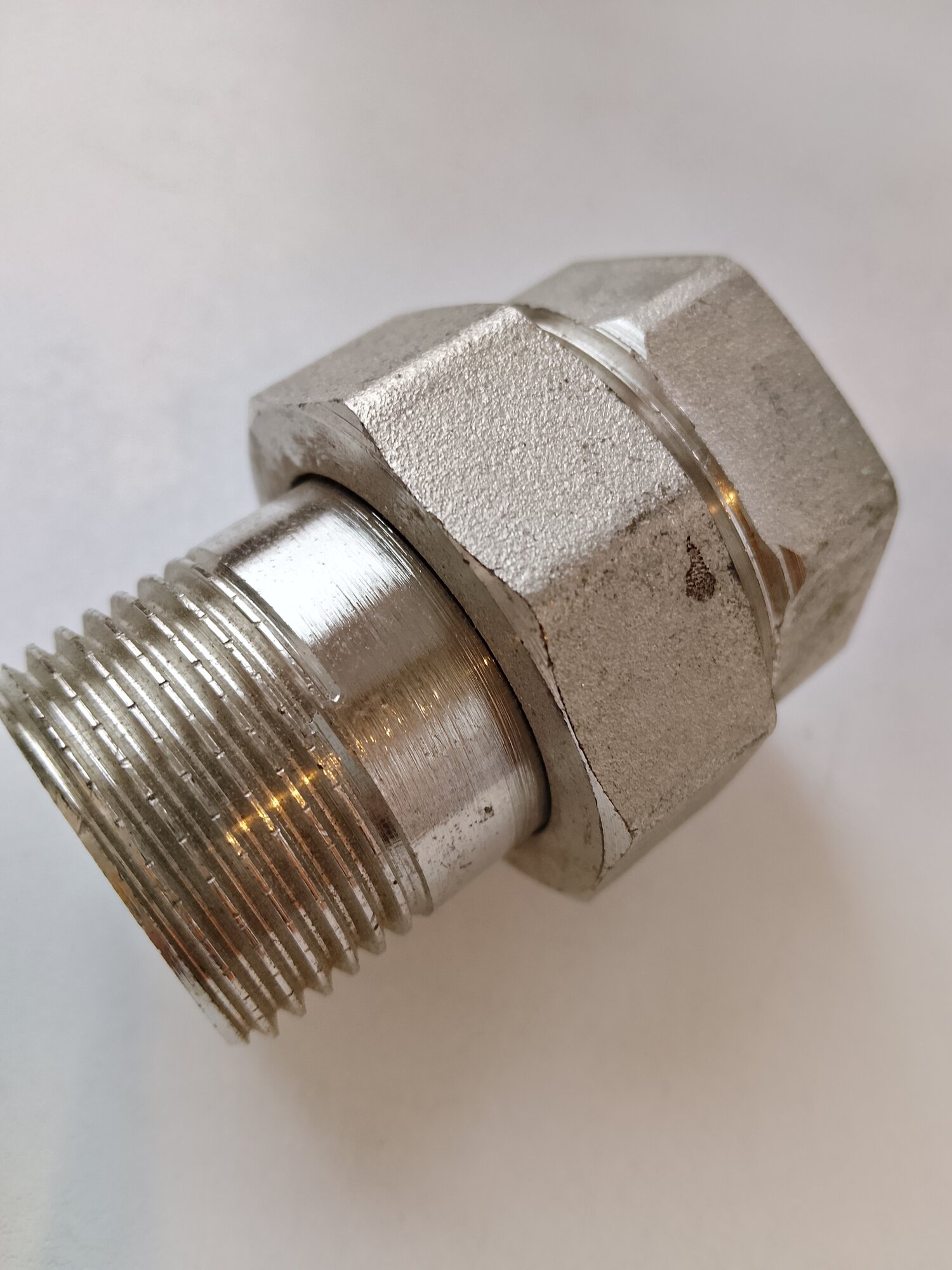 Американка прямая , хром, "1" , внутренняя/ наружная.