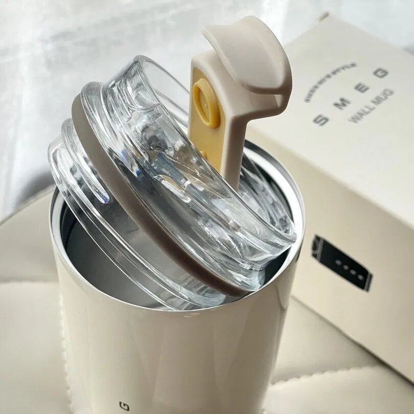 Термокружка SMEG 0.32 л, бежевая, непроливайка, для горячих и холодных напитков, пластик/керамика — фото 1
