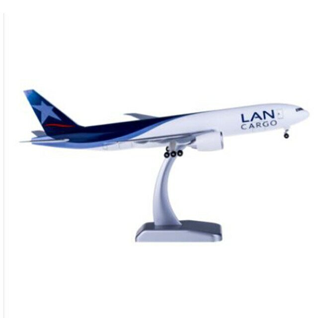 787 Модель самолета 1: 200 Масштаб Чили LAN B787 B777 Авиационная база ABS Пластиковый самолет Модель самолета Игрушки W Нижняя структура Модель подарка Литье Игрушка транспортного средства (синий)
